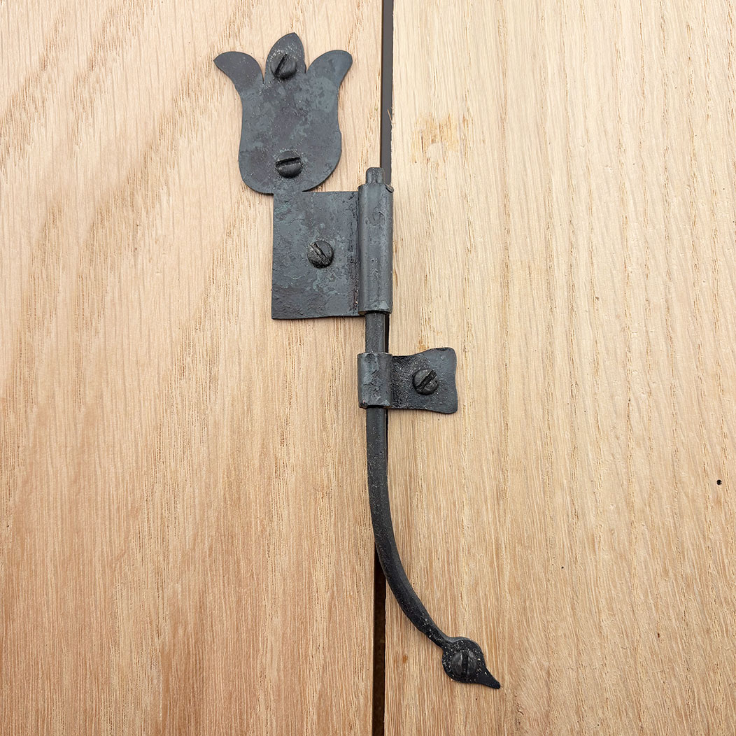 Hammered Hinges [112.20R-RT] Forged Iron Cabinet Hinge - Tulip Flag ...